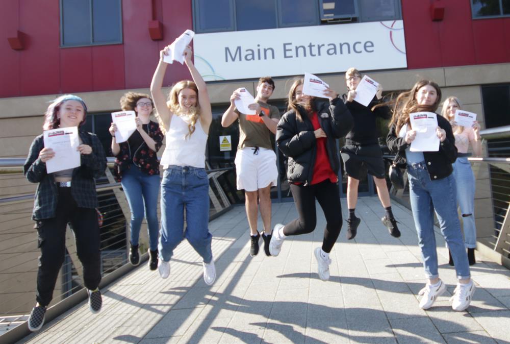 A-level students hailed after achieving “outstanding results” - West Notts College