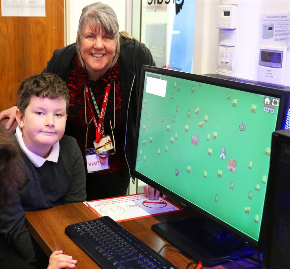 College helps schools get digital - West Notts College